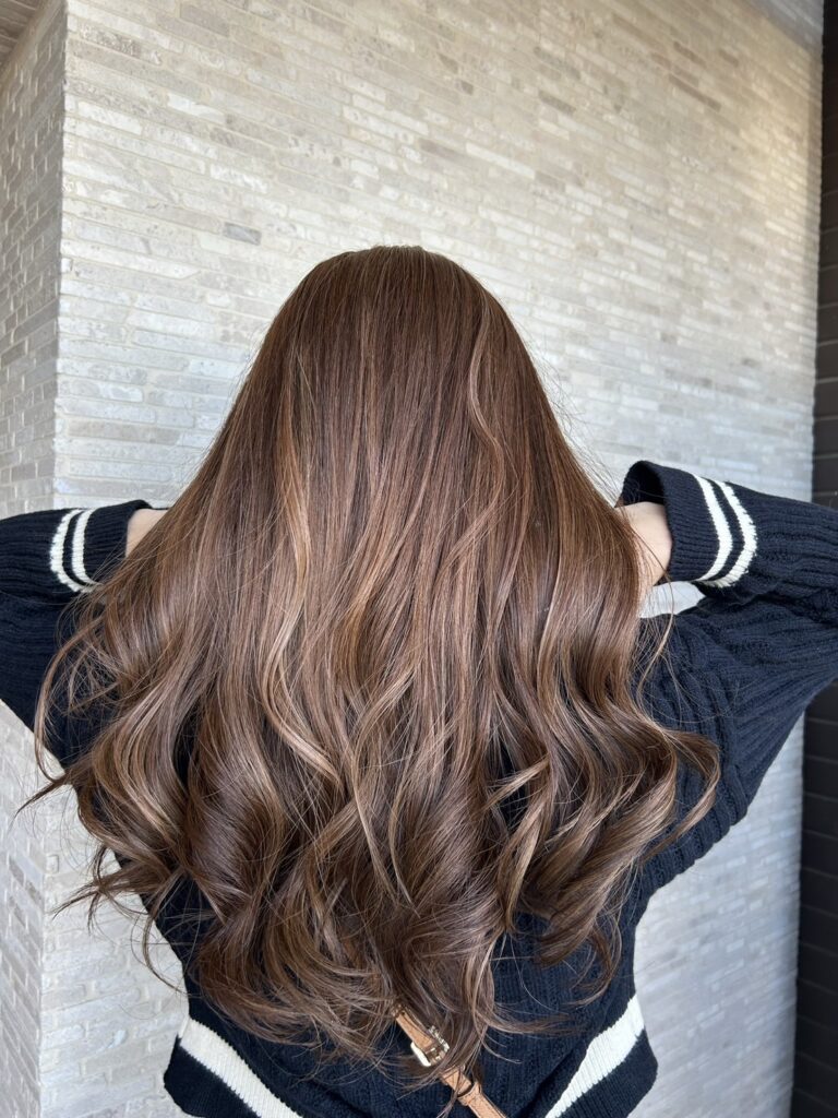 バレイヤージュとは？ハイライト、グラデーションカラーとの違いもふまえて徹底分析！ ｜ 【公式】トータルビューティーサロン AccessMoon